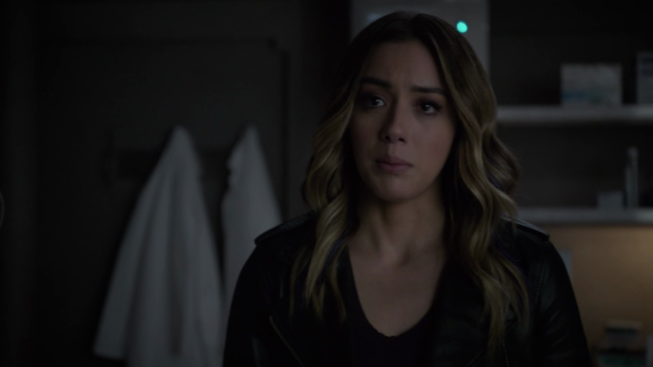 Picture of Chloe Bennet