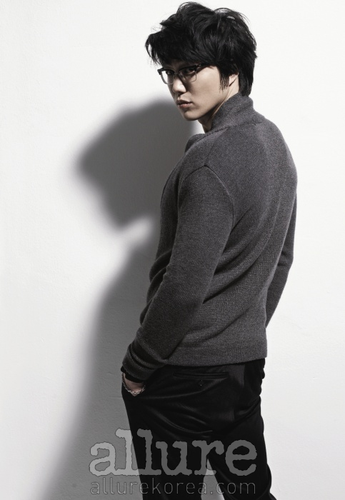 Picture of Sung Si-kyung