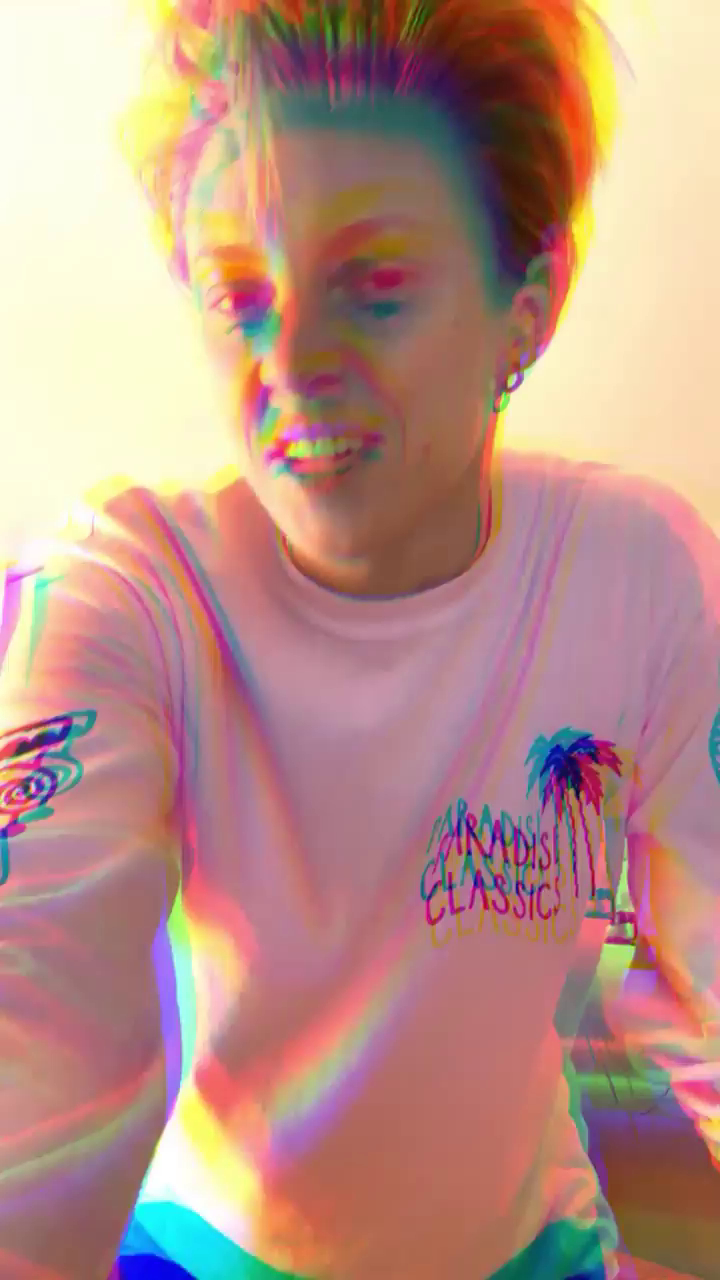 Elly Jackson picture