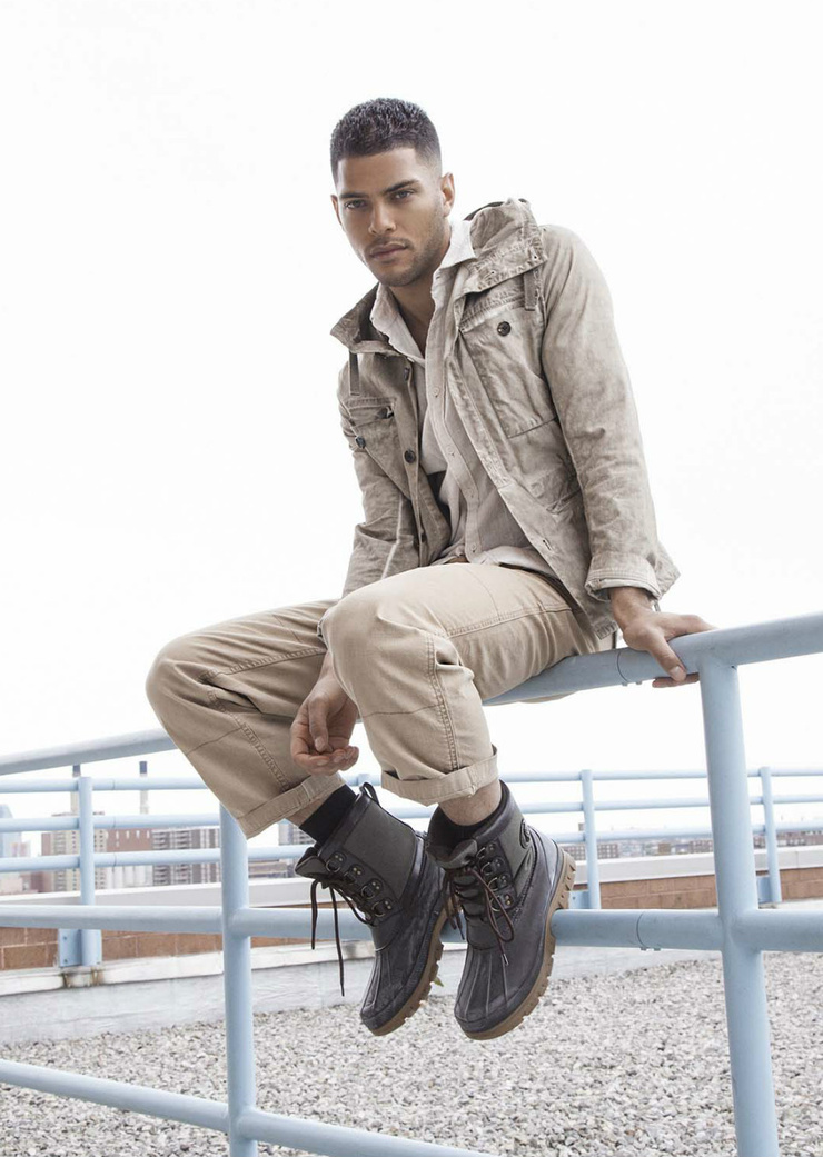 Isha Blaaker picture