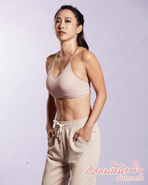 Natthaweeranuch Thongmee image