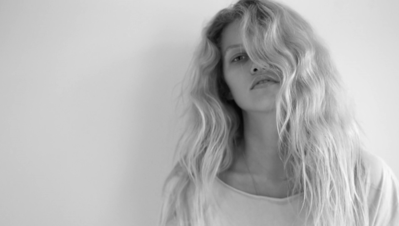 Picture of Maggie Laine