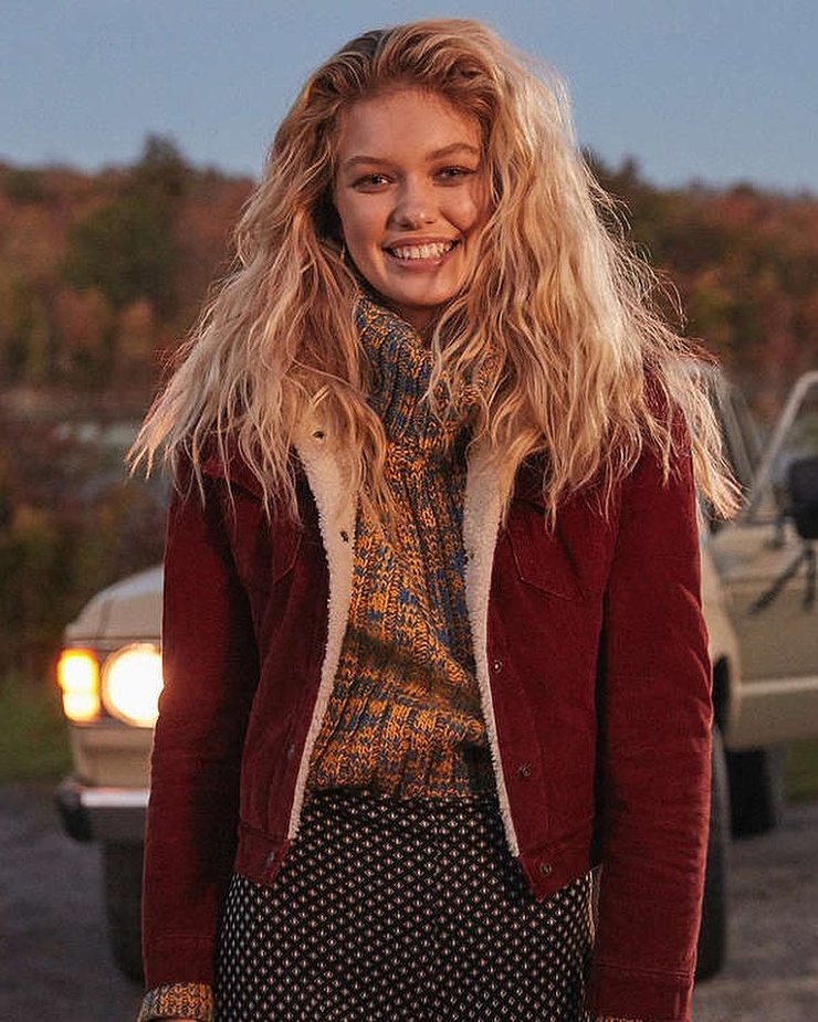 Maggie Laine image
