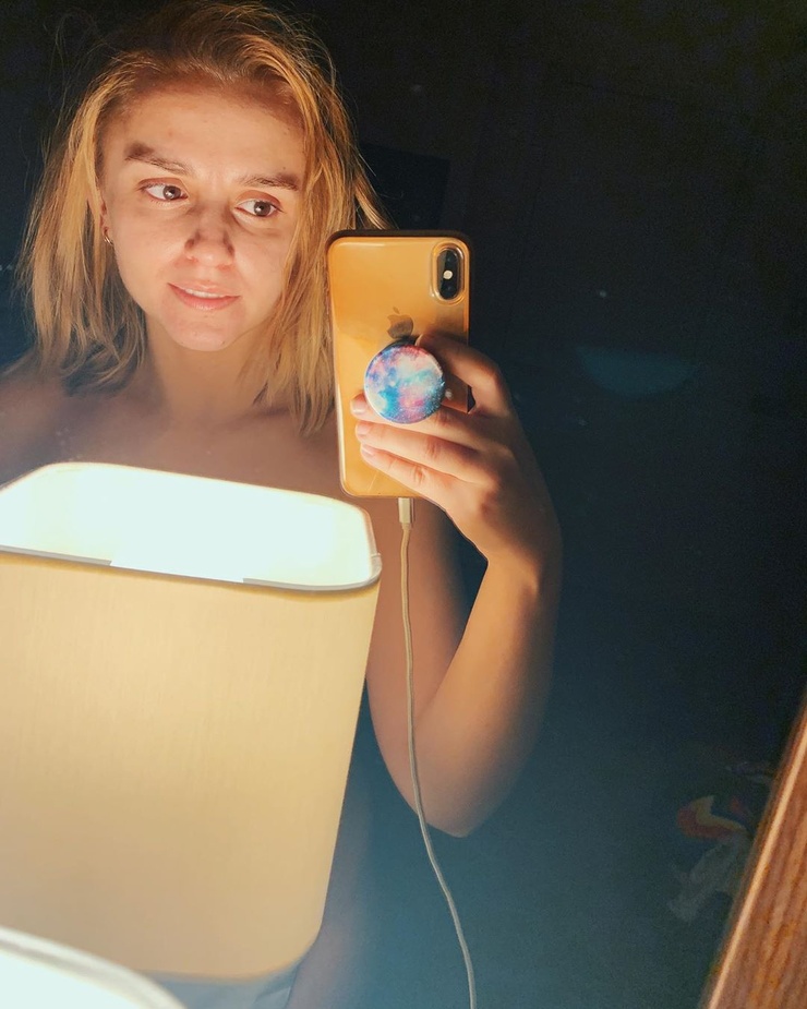 Picture of Hannah Witton