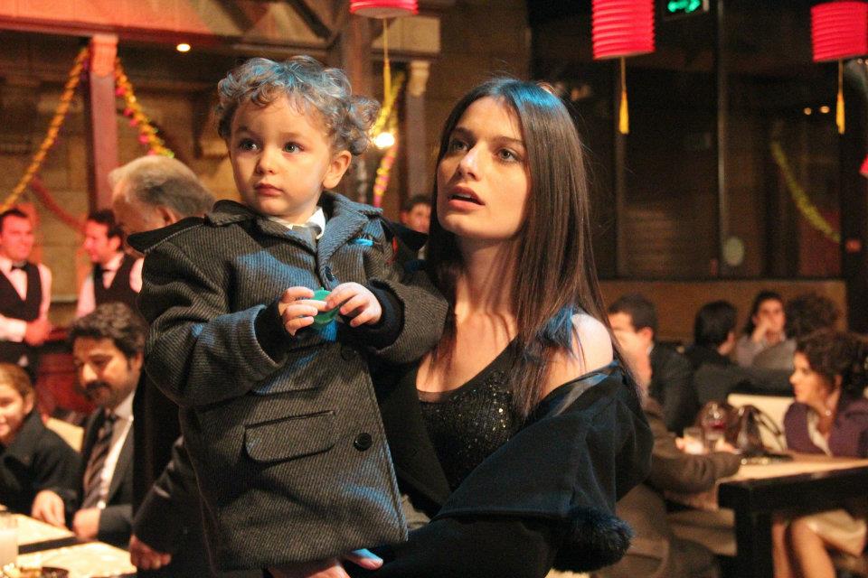 Gülcan Arslan Mine rolünde Bir Çocuk Sevdim