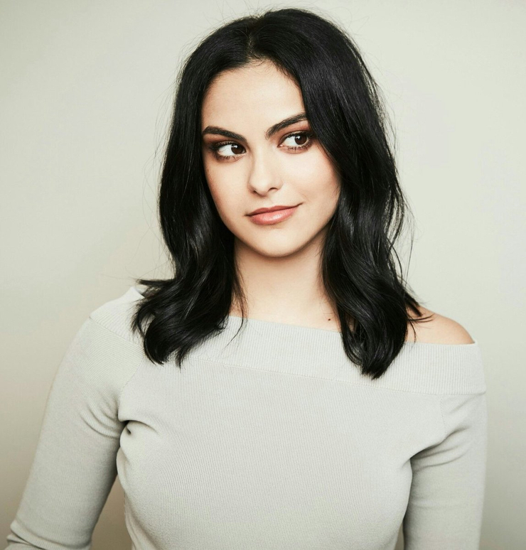 Picture of Camila Mendes