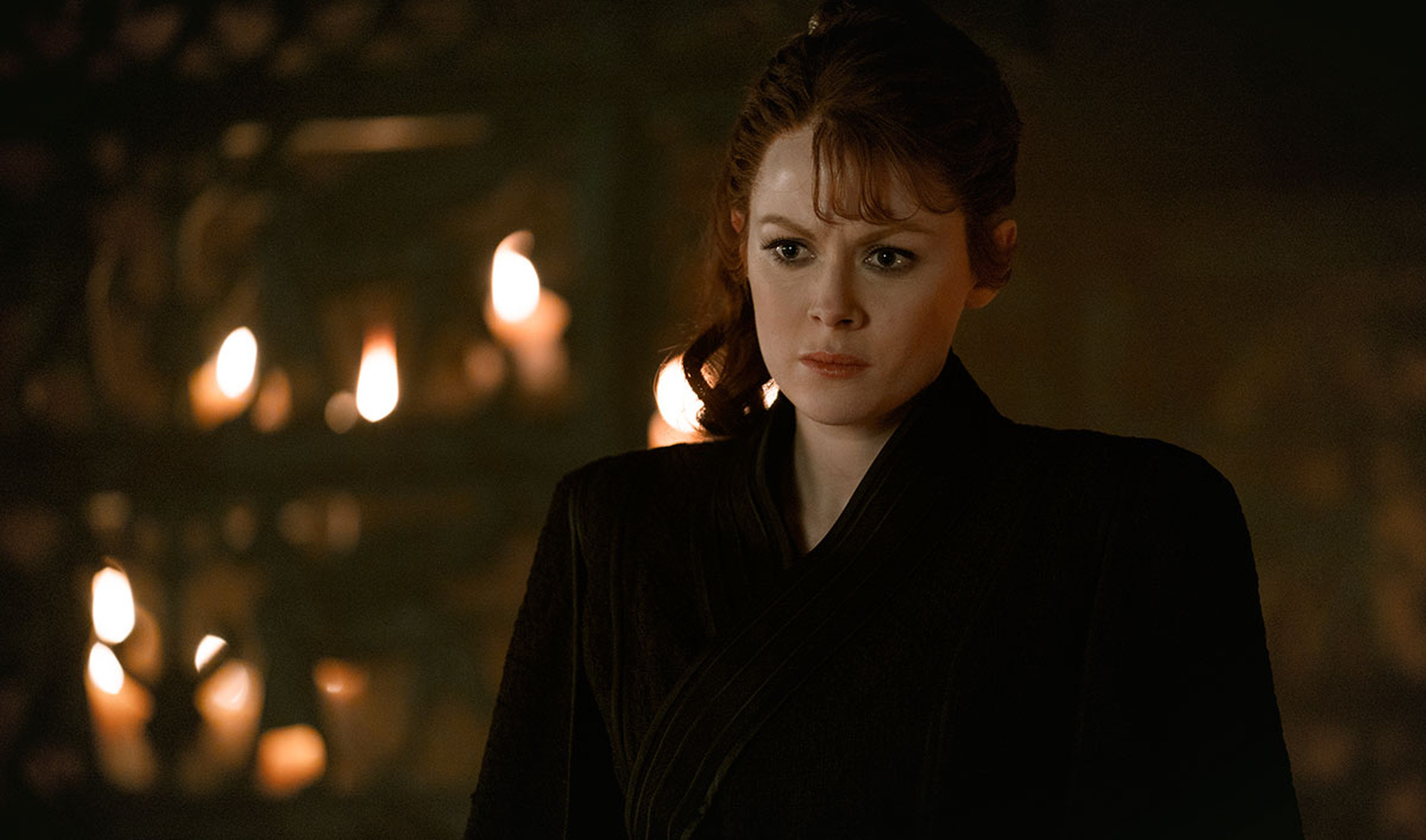 Emily Beecham picture