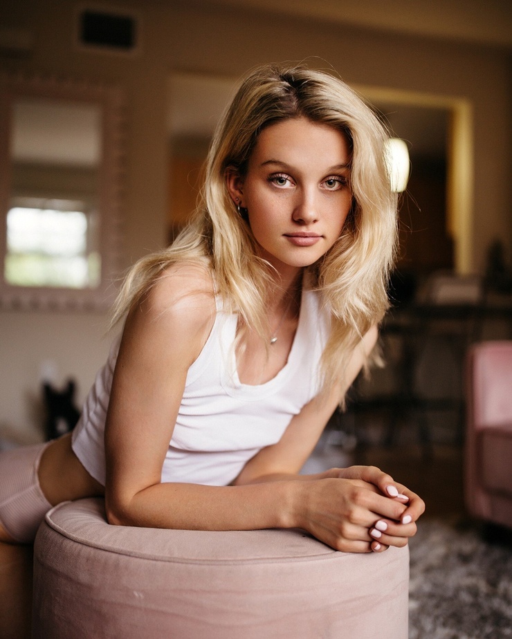 Picture of Hazel Graye