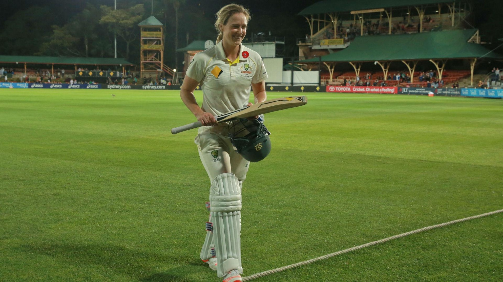 Ellyse Perry - Cricket and Football