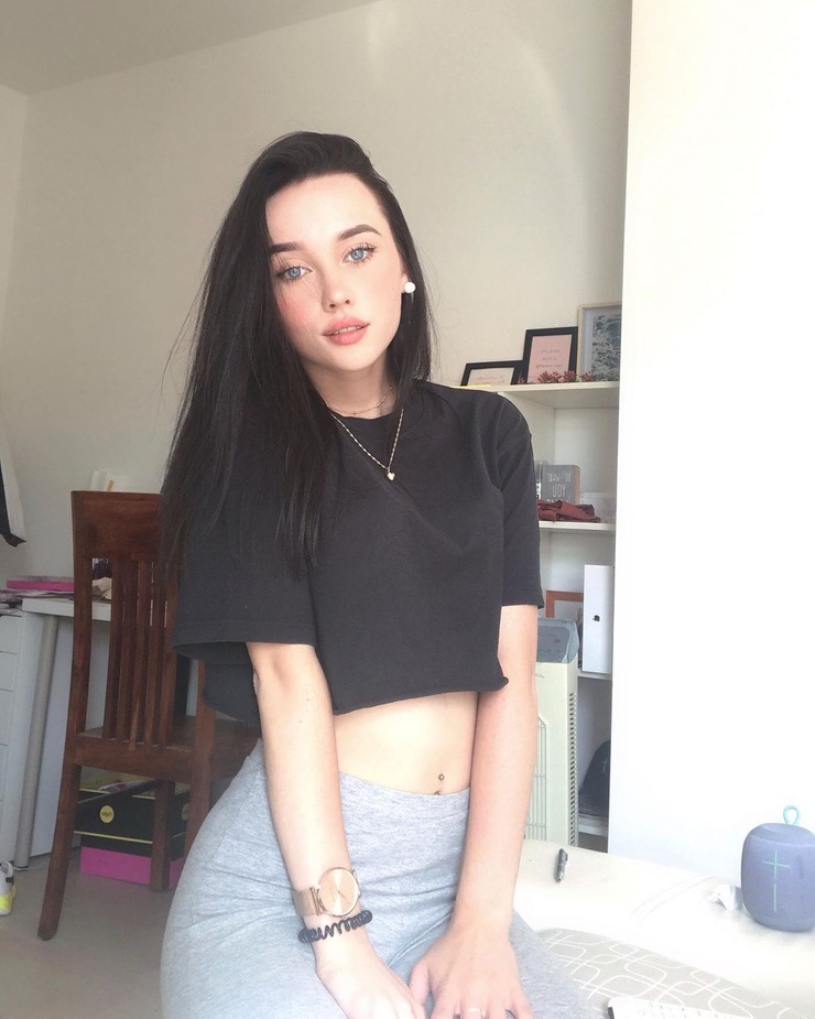 Picture of Nicole Sto