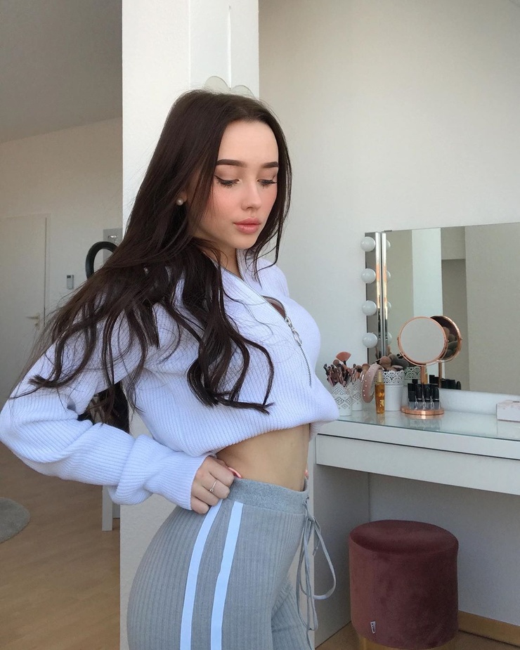 Picture of Nicole Sto