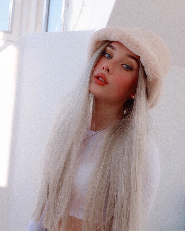 Image of Nicole Sto