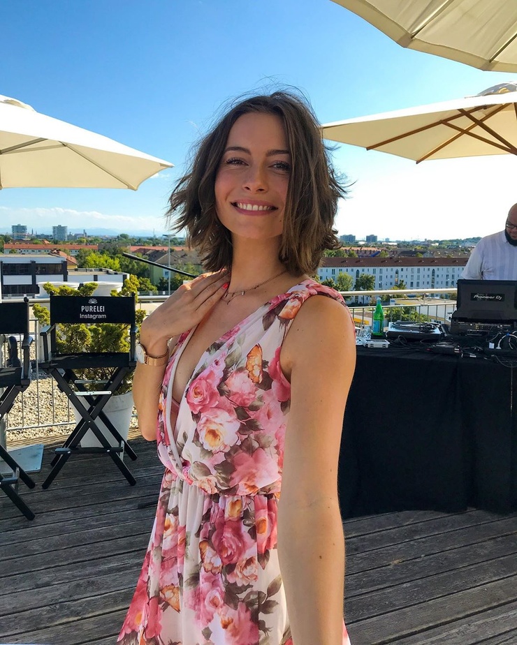 Picture of Jennifer Lange