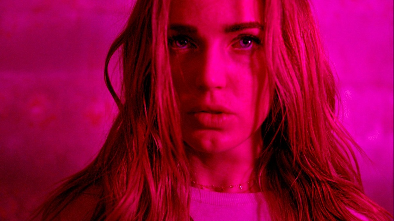 Picture of Caity Lotz