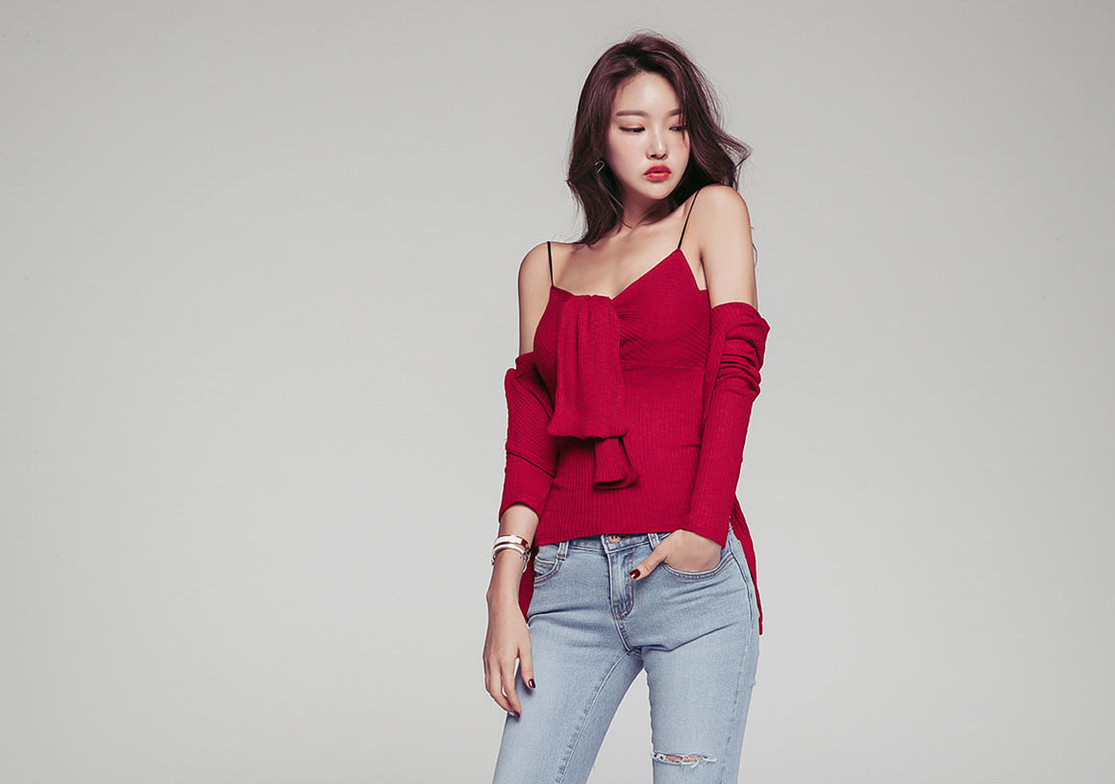 Jung Yun in Red