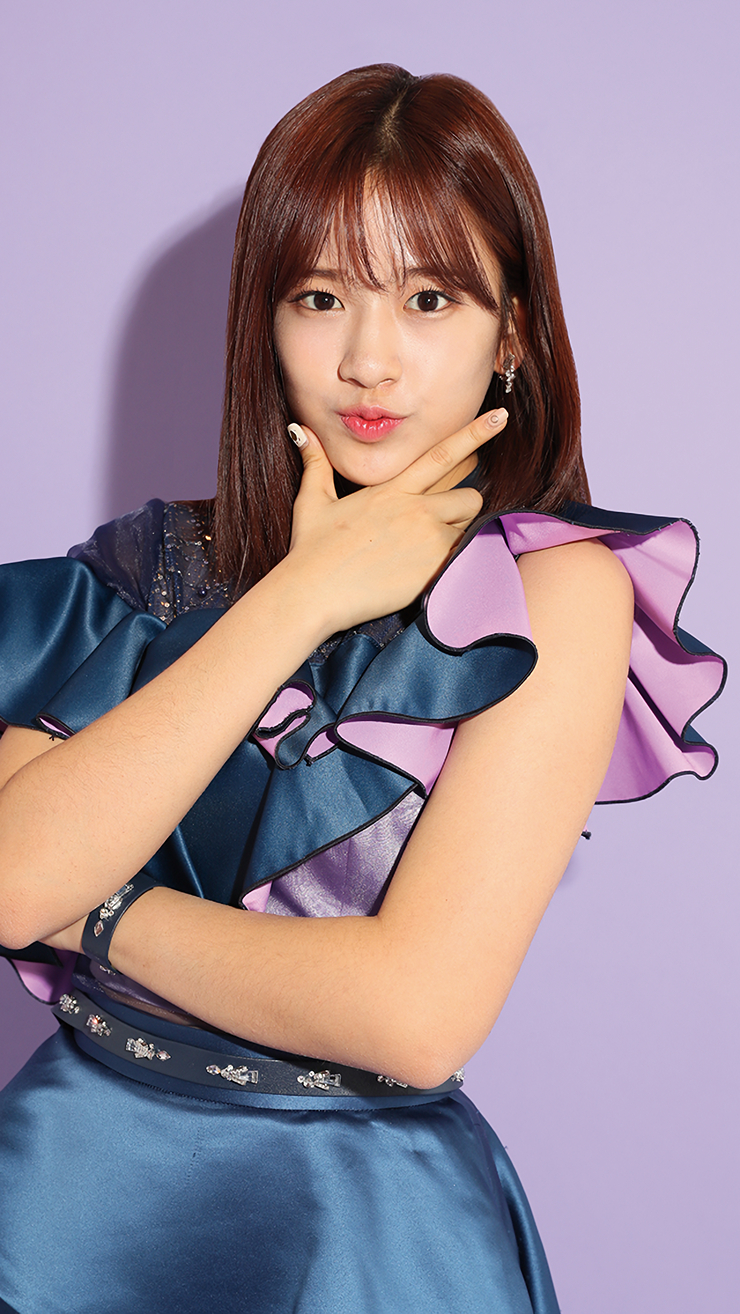 Picture of Ahn Yujin