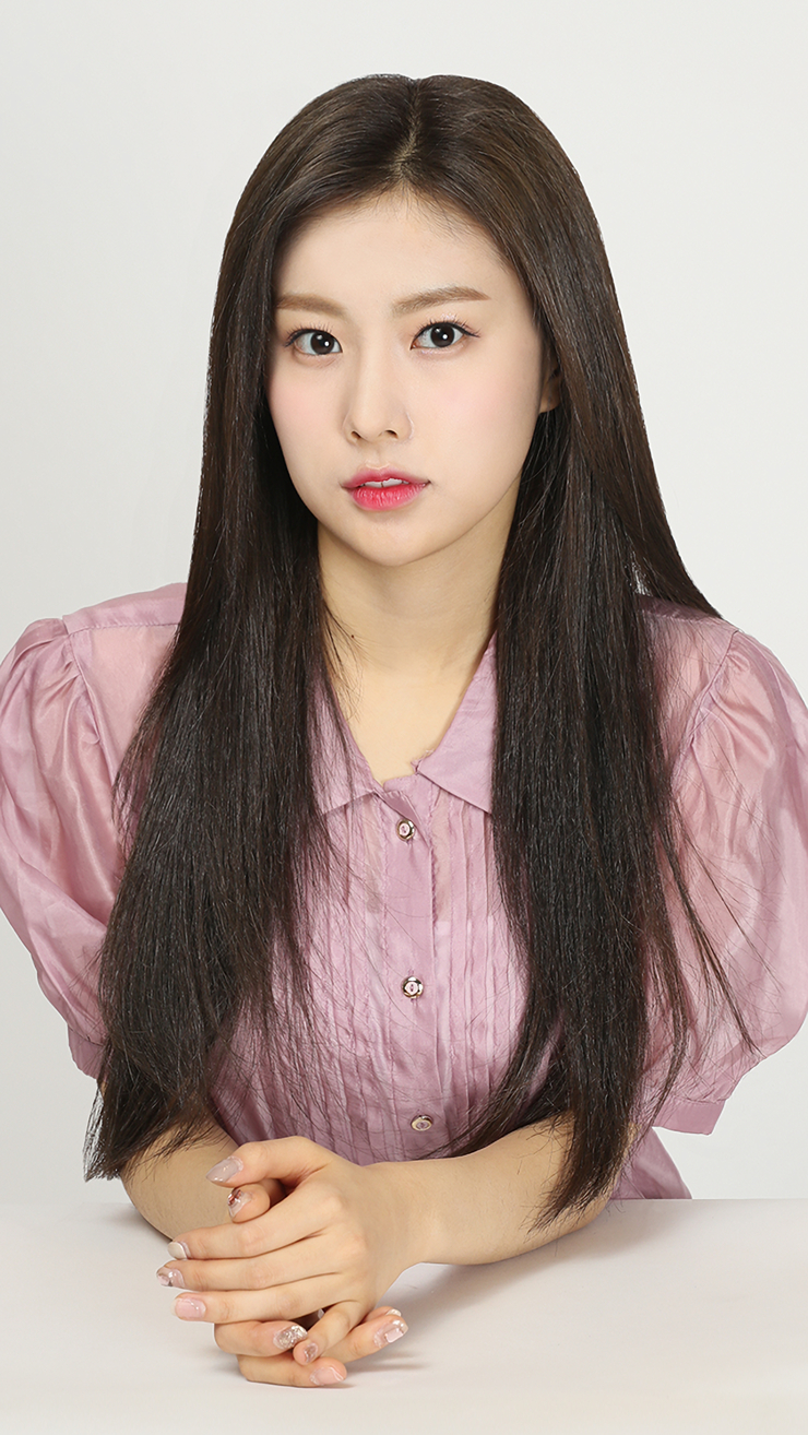 Picture of Kang Hyewon