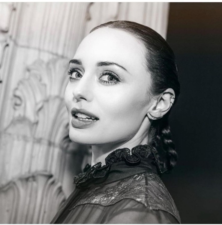 Laura Haddock picture