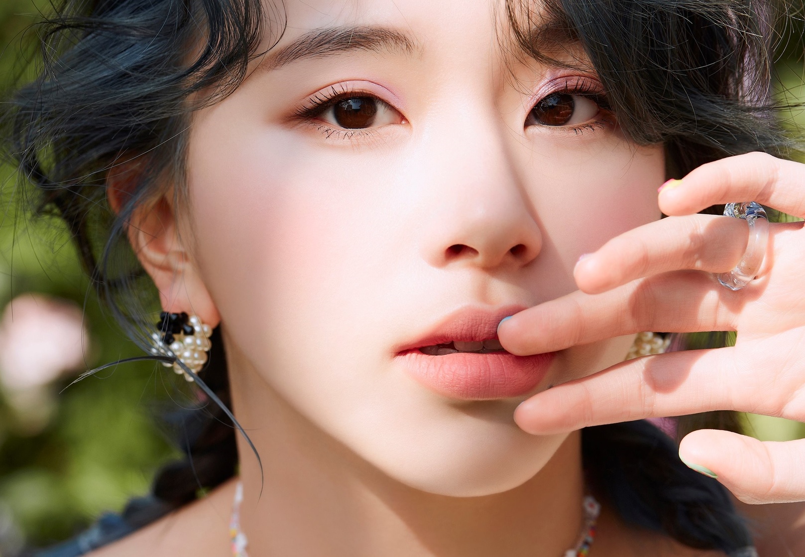 Picture of Son Chae Young