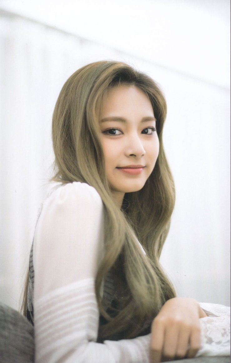 Picture of Chou Tzu-yu (Tzuyu)