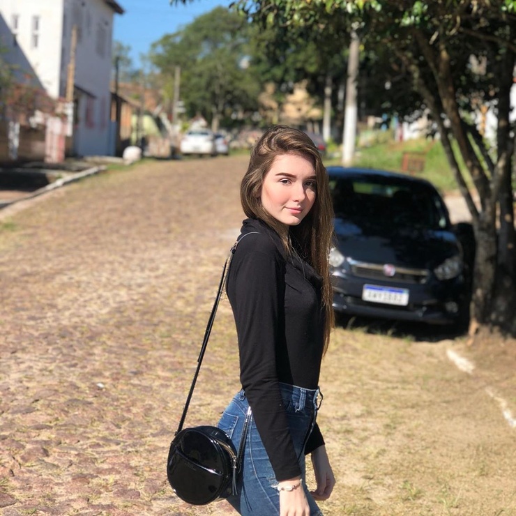 Picture of Feeh Hanzen