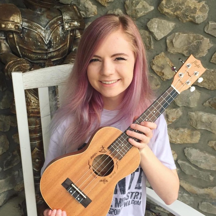 Picture of Elise Ecklund