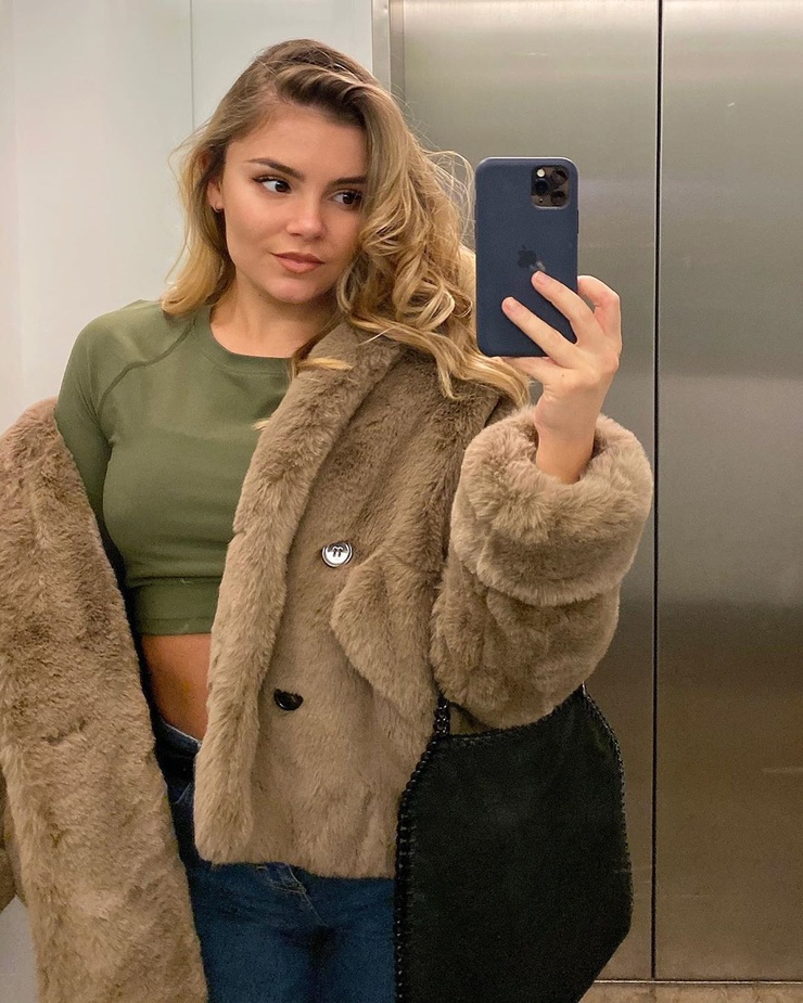 Picture of Kate Taylor