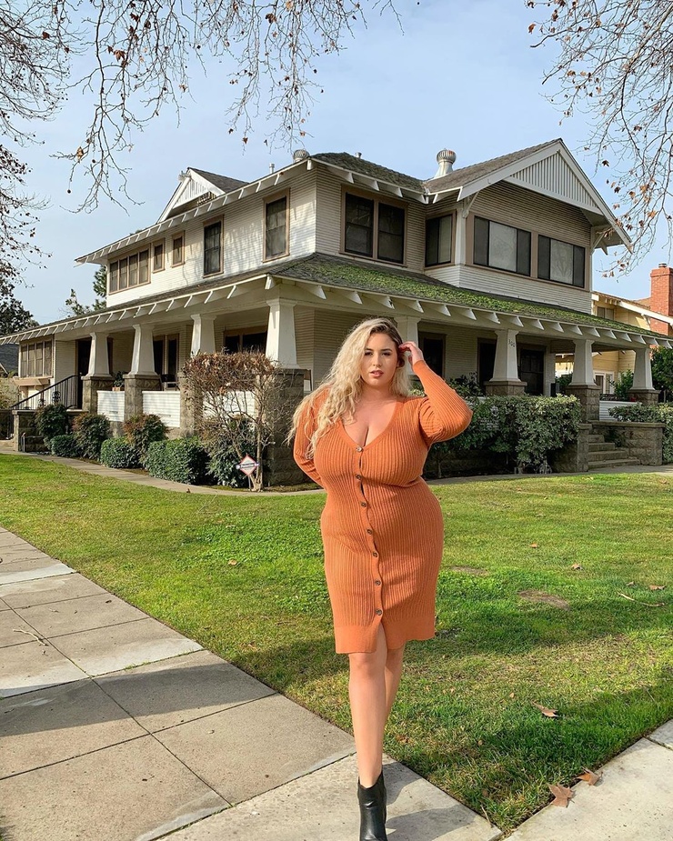 Picture of Lauren Sangster