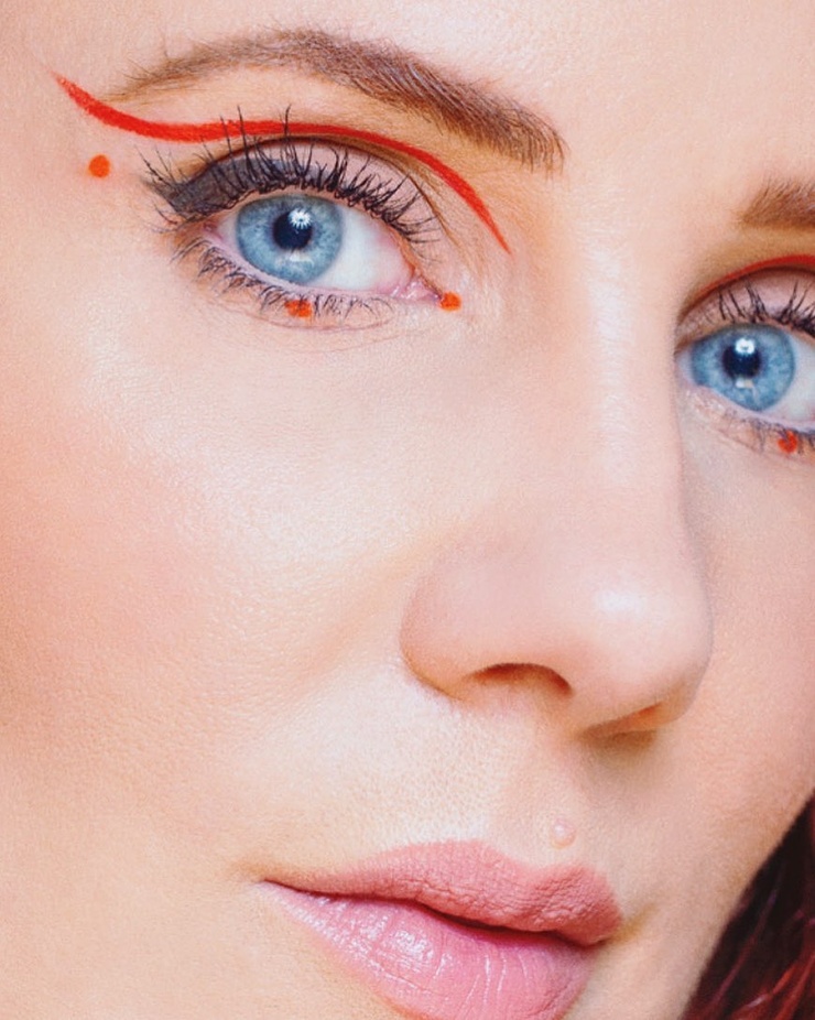 Picture of Simone Simons