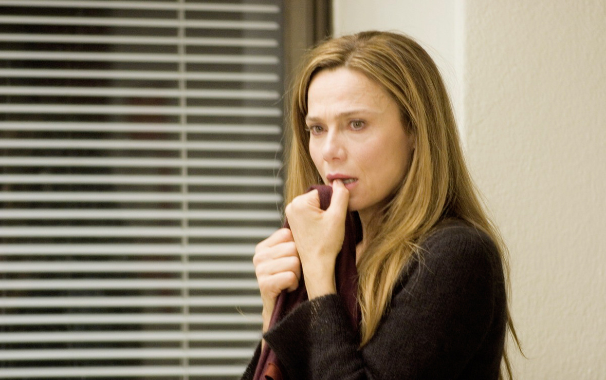 Picture of Lena Olin