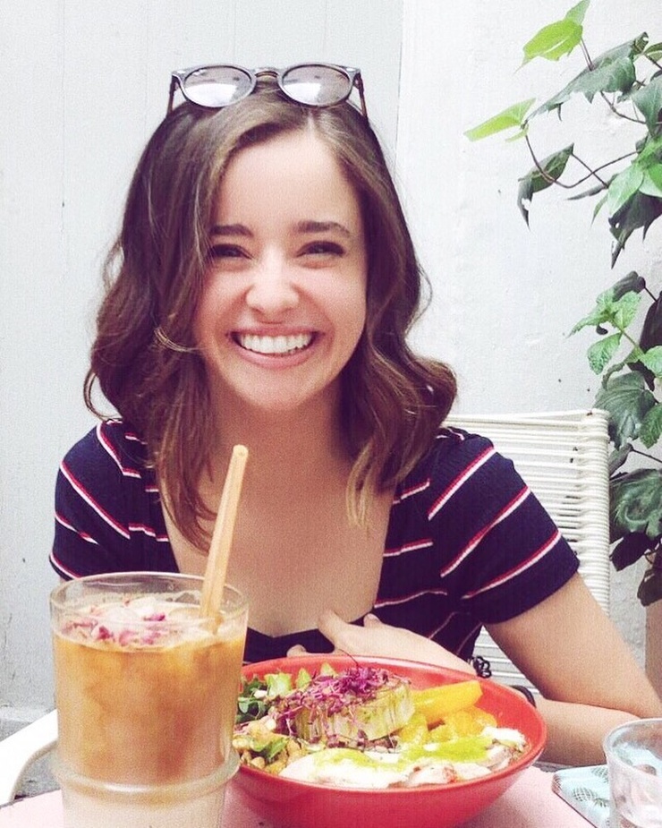 Picture of Holly Earl