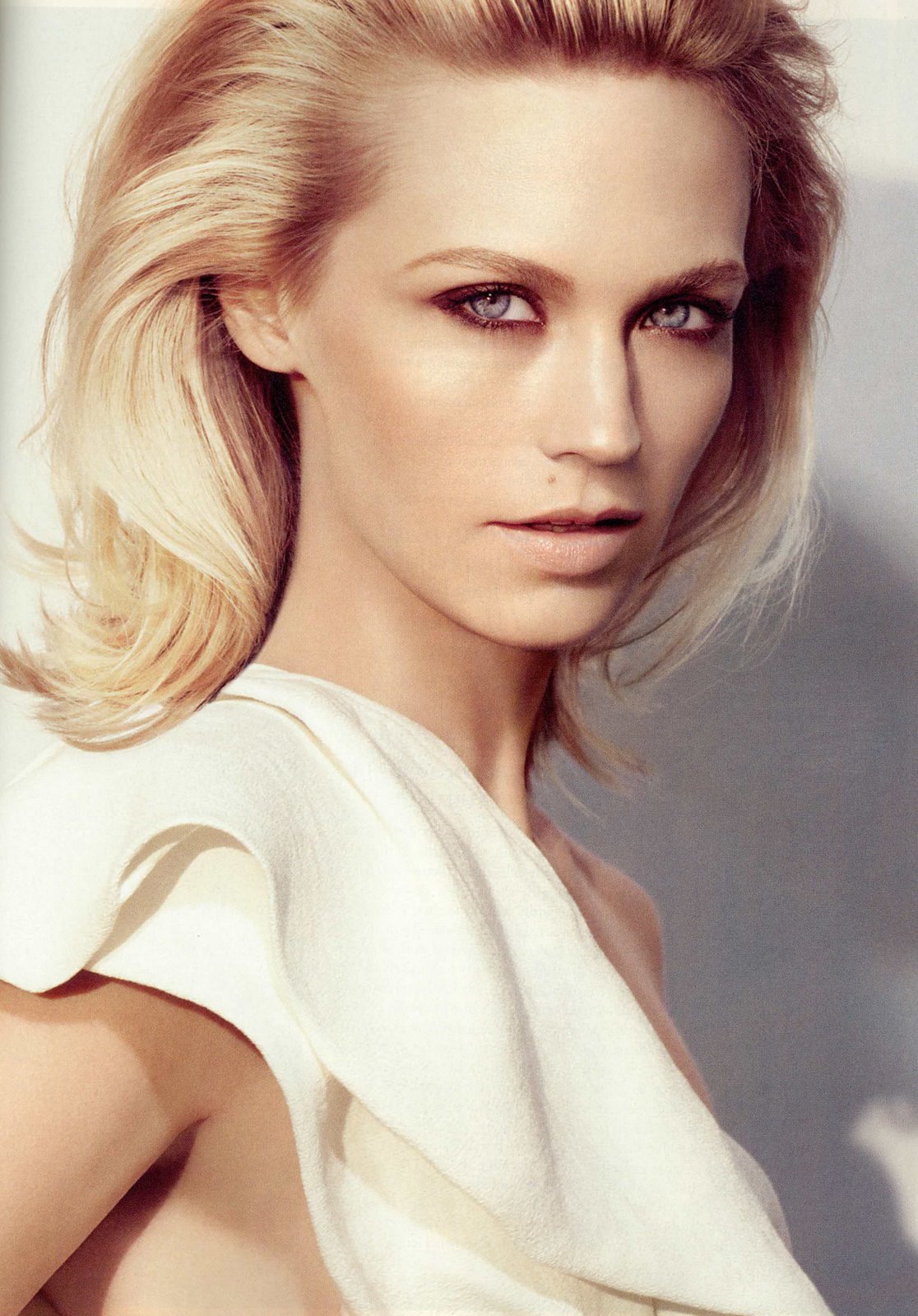 January Jones picture