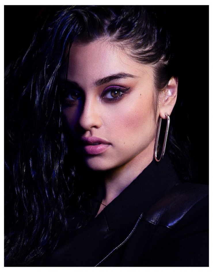 Image of Yvette Monreal