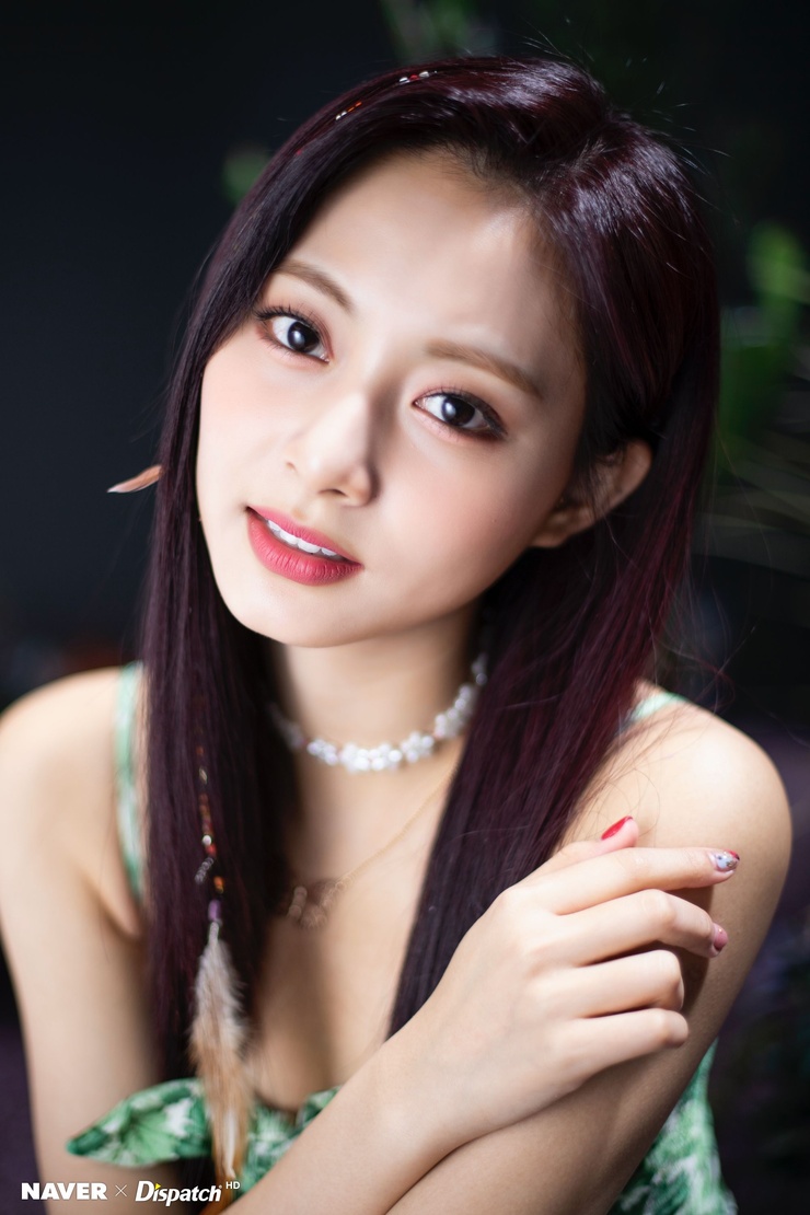 Picture of Chou Tzu-yu (Tzuyu)