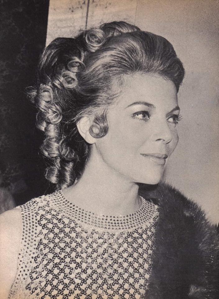 Picture of Barbara Bain
