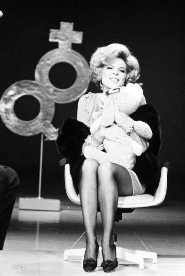 Picture of Barbara Bain