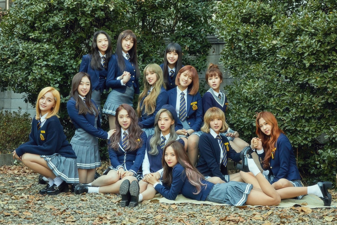 Cosmic Girls image