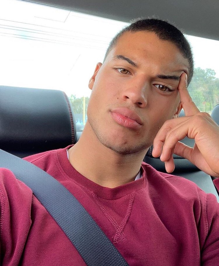 Picture of Jan Luis Castellanos