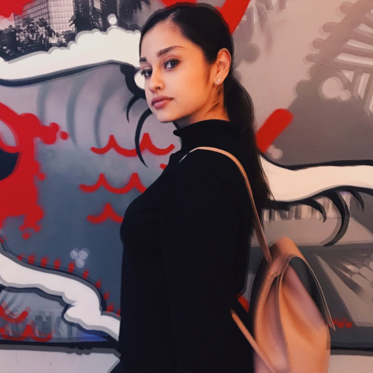 Picture of Yvette Monreal