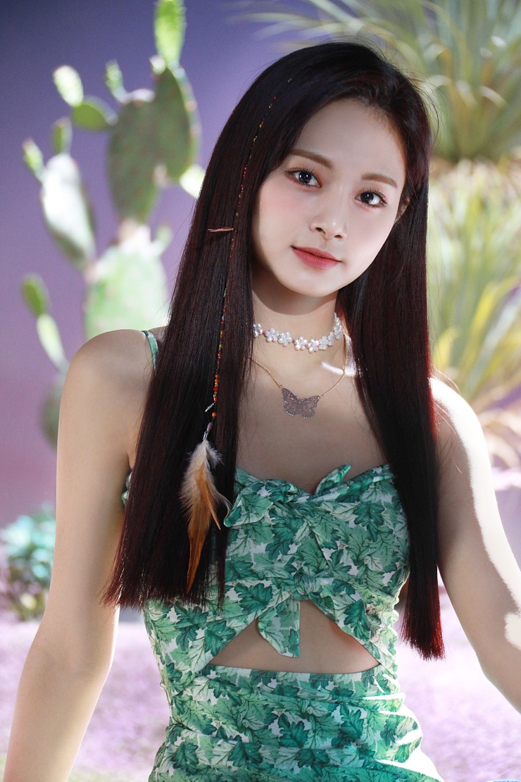 Chou Tzu-yu (Tzuyu) picture