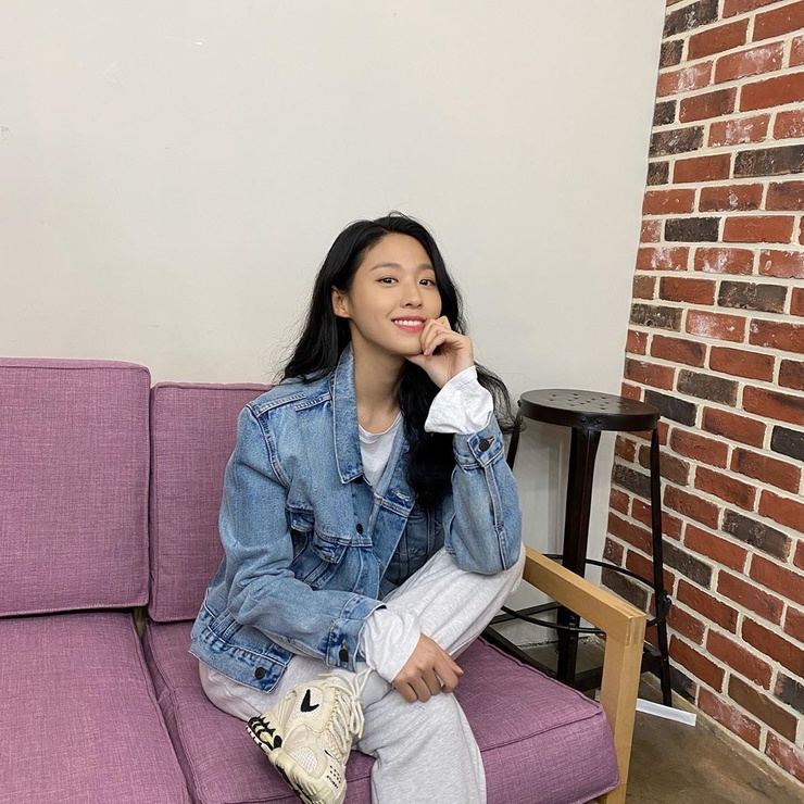 Picture of Seol-Hyun Kim