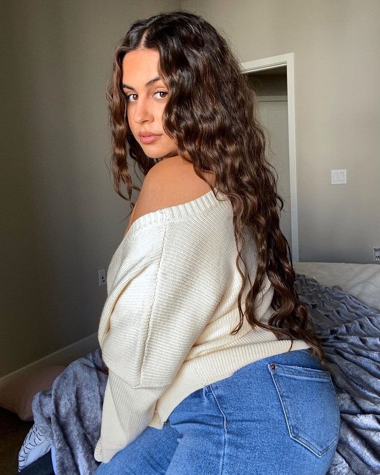 Picture of Ayesha Perry-Iqbal