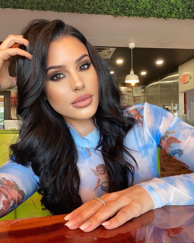 Stephanie Acevedo picture