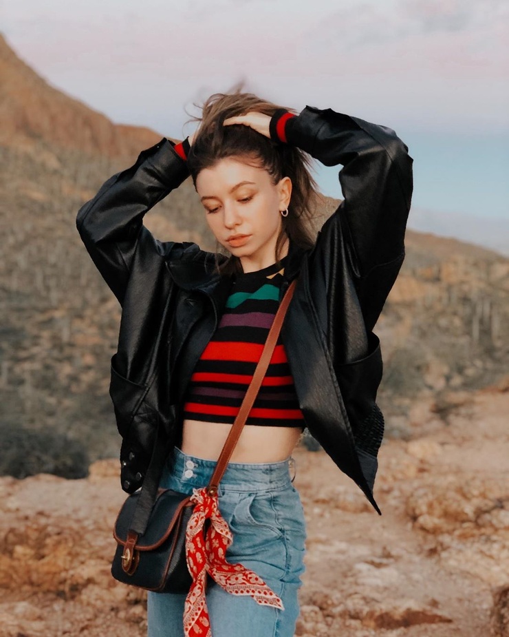 Picture of Katelyn Nacon