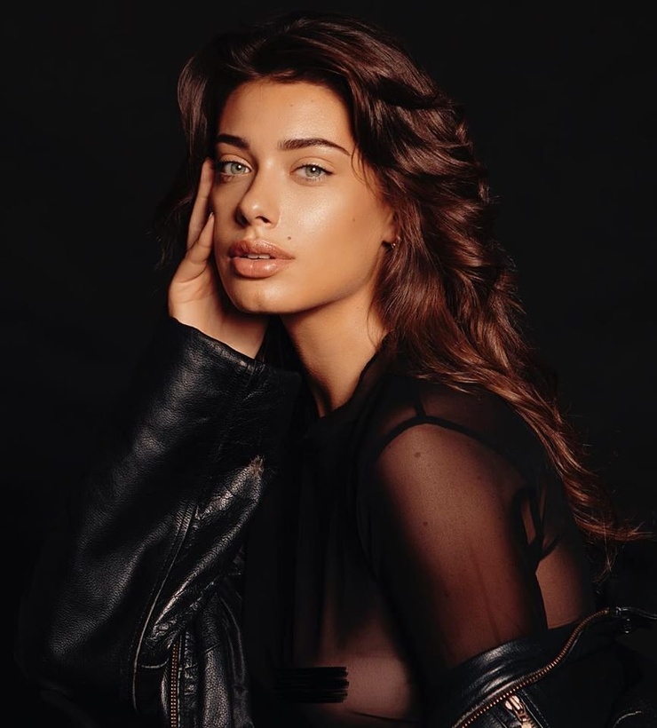 Picture of talissa benamou
