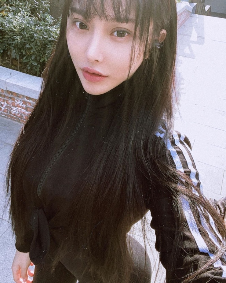 Picture of Songyuxin Hitomi