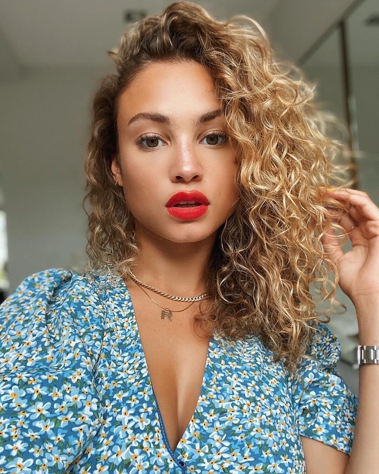 Image of Stephanie Bertram Rose