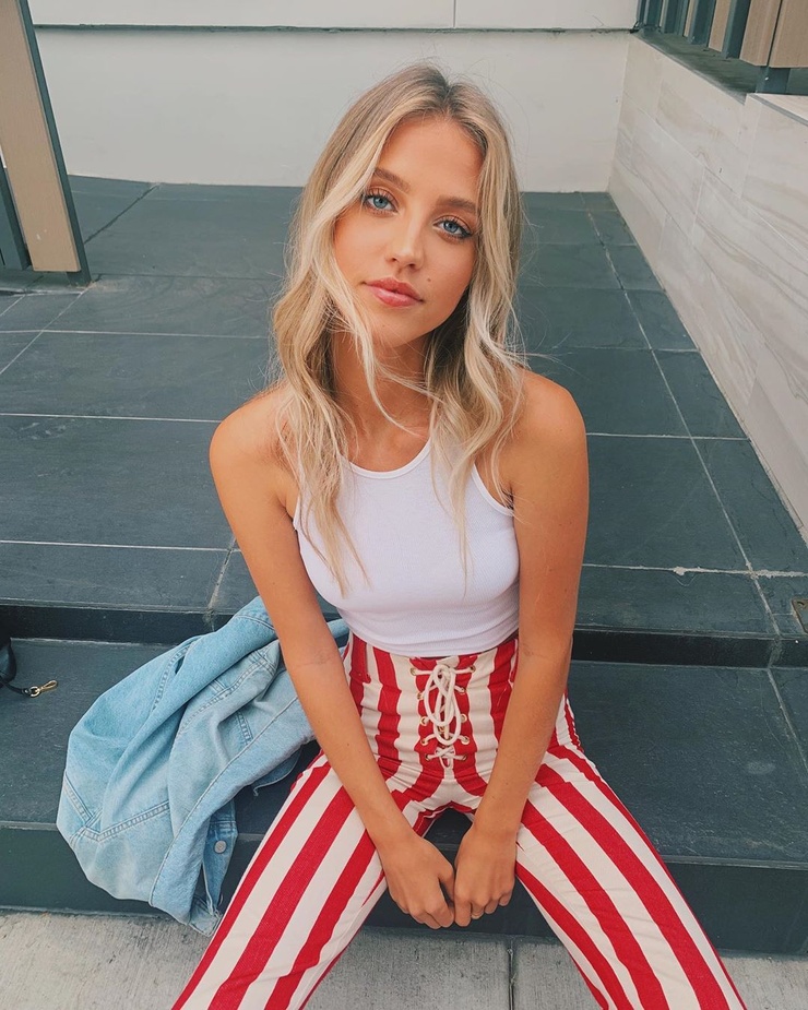 Image of Kaitlynn Bell