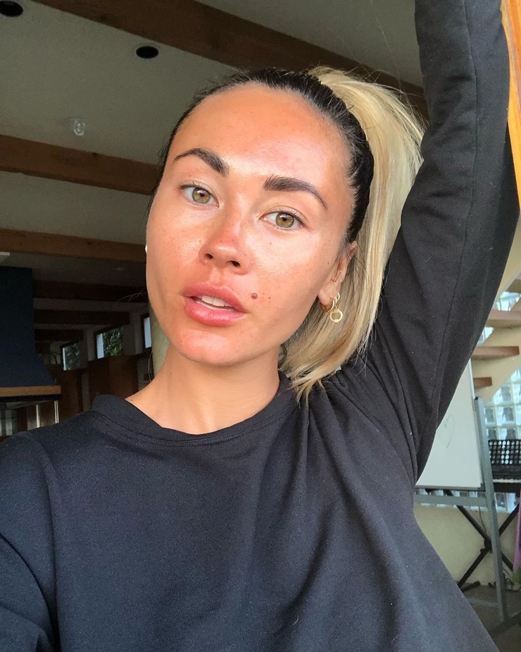 Picture of Ana Tanaka (Model)