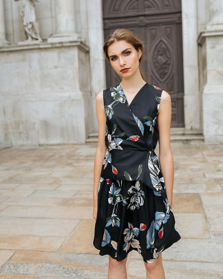 Clara Riedmiller image